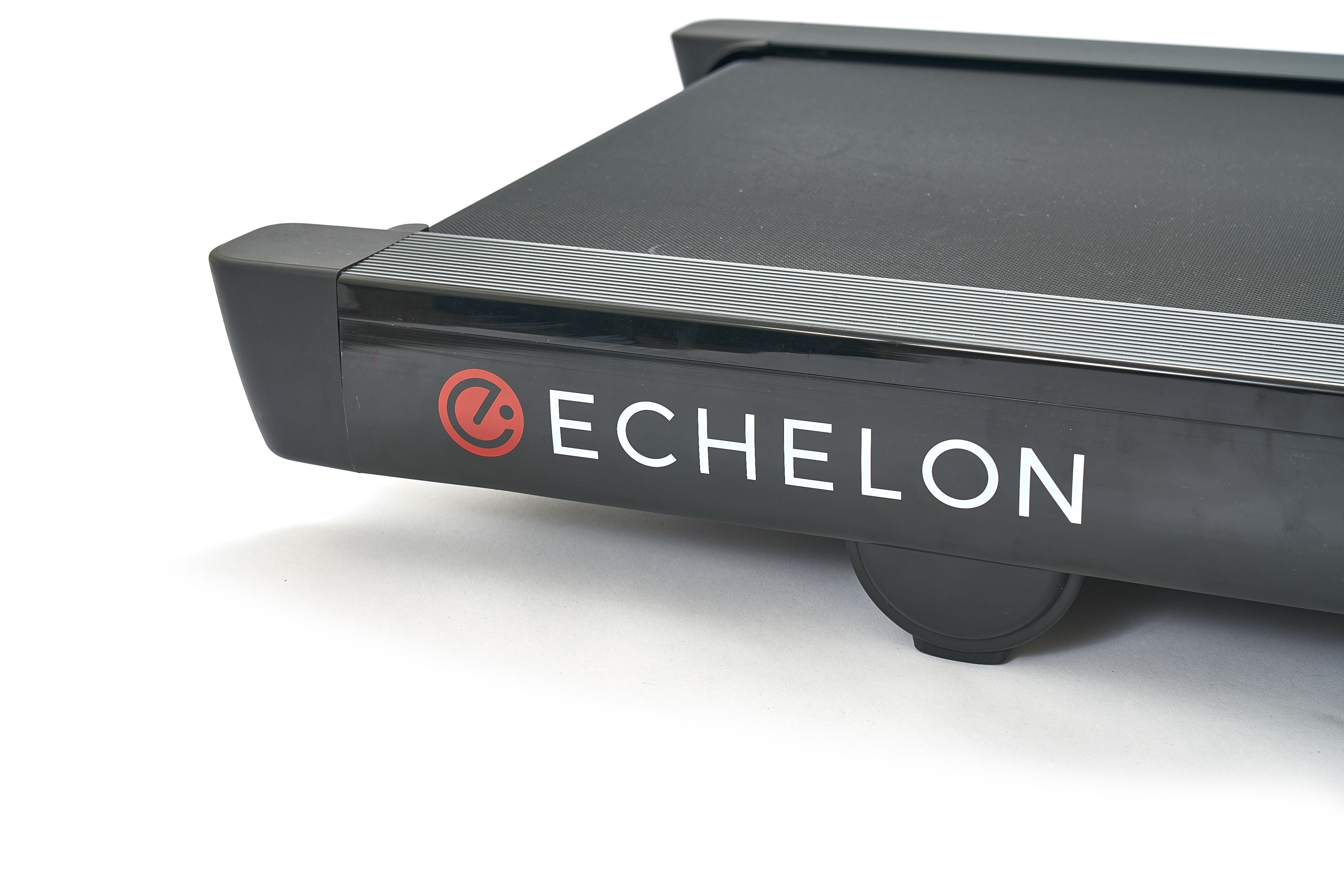 Echelon Stride | Linear Treadmill | SuperStrong